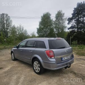 Pelēks Opel Astra 2009 Rīga, ar dzinēja tilpumu 1.70 L un nobraukumu 310 tūkst. km par 2110 €, foto 6 vietnē AUTOMOTO.COM.LV