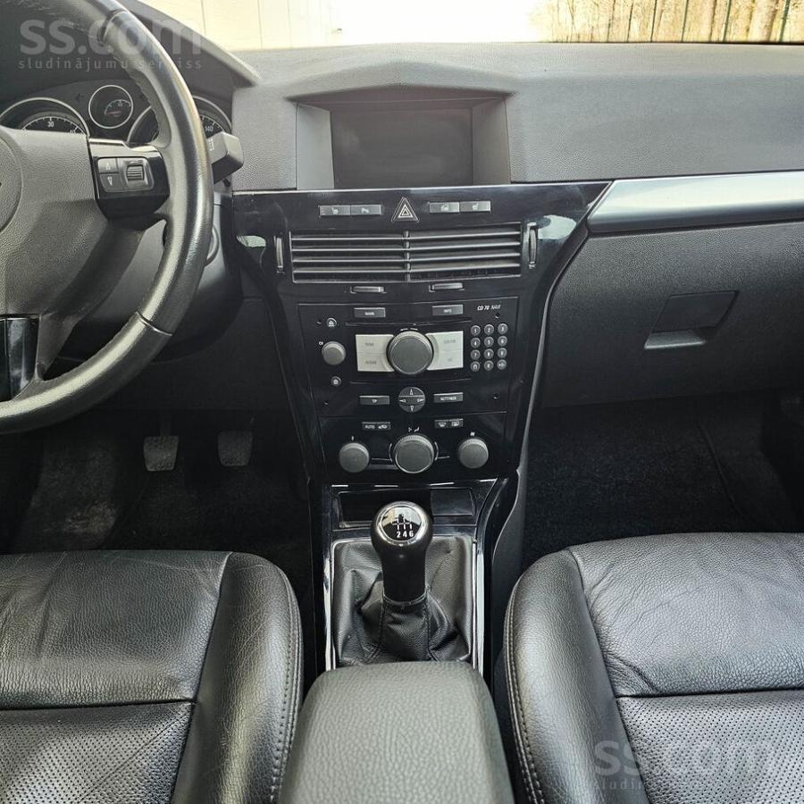 Pelēks Opel Astra 2009 Rīga, ar dzinēja tilpumu 1.70 L un nobraukumu 310 tūkst. km par 2110 €, foto 14 vietnē AUTOMOTO.COM.LV
