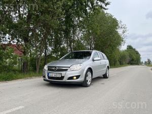 Grey Opel Astra 2009 in Riga, with an engine capacity of 1.70 L and mileage of 335 thousand km for 1200 €, photo 3 on AUTOMOTO.COM.LV