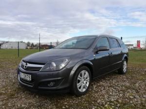 Grey Opel Astra 2009 in Saldus, with an engine capacity of 1.70 L and mileage of 271 thousand km for 3200 €, photo  on AUTOMOTO.COM.LV