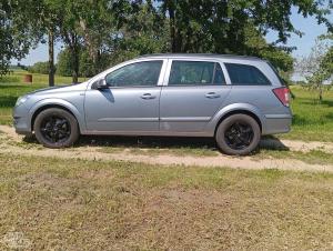 Pelēks Opel Astra 2009 Viļņa, ar dzinēja tilpumu 1.30 L un nobraukumu 258 tūkst. km par 2600 €, foto  vietnē AUTOMOTO.COM.LV