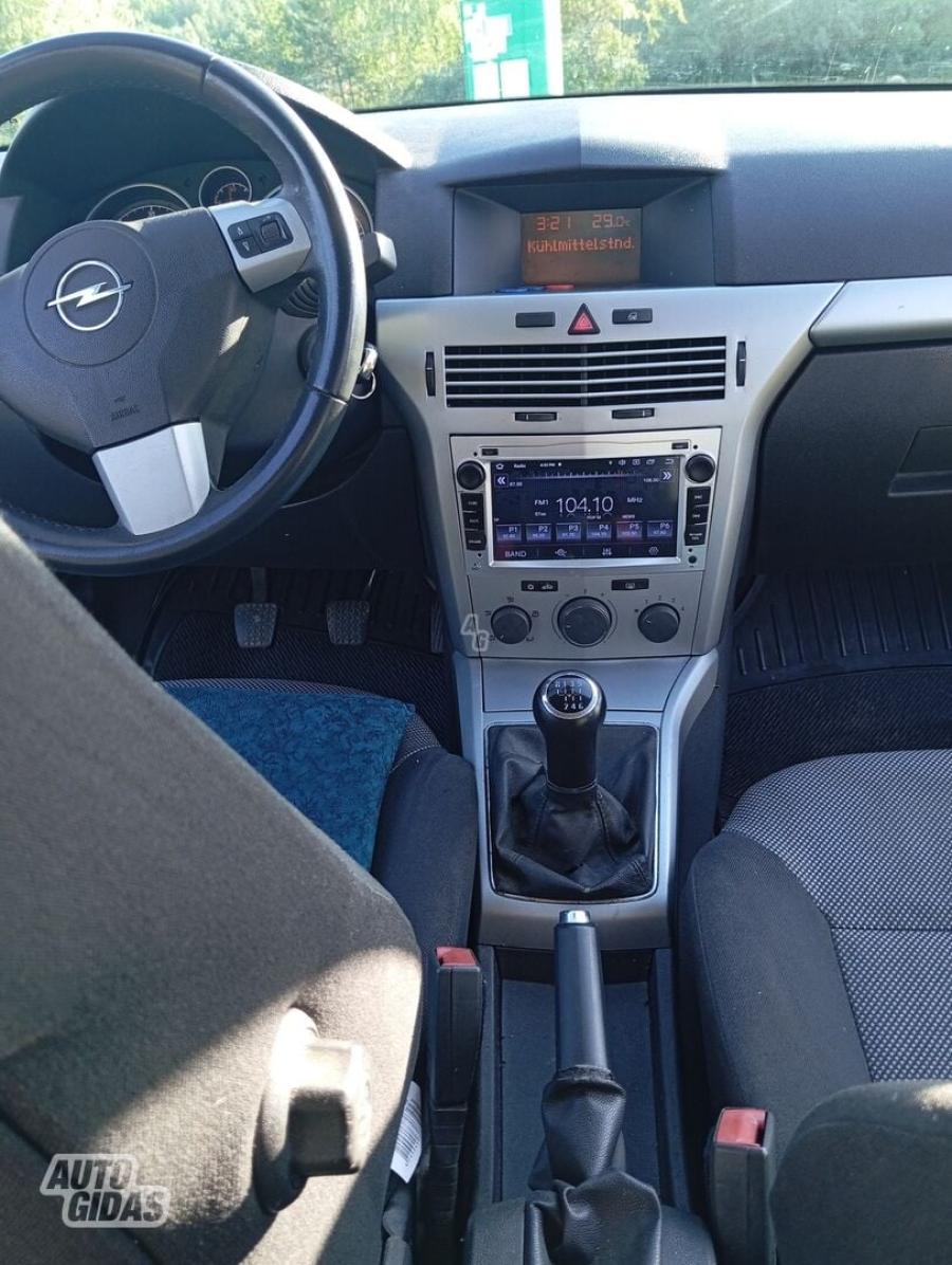 Pelēks Opel Astra 2009 Viļņa, ar dzinēja tilpumu 1.30 L un nobraukumu 258 tūkst. km par 2600 €, foto 8 vietnē AUTOMOTO.COM.LV