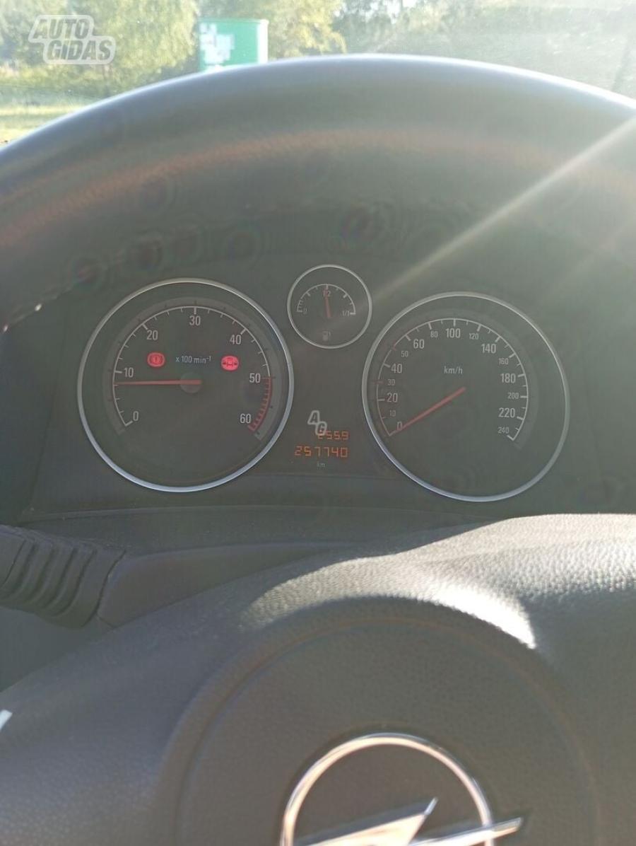 Pelēks Opel Astra 2009 Viļņa, ar dzinēja tilpumu 1.30 L un nobraukumu 258 tūkst. km par 2600 €, foto 9 vietnē AUTOMOTO.COM.LV