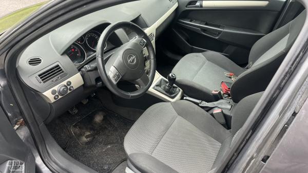 Pelēks Opel Astra 2009 Viļņa, ar dzinēja tilpumu 1.70 L un nobraukumu 280 tūkst. km par 1650 €, foto 8 vietnē AUTOMOTO.COM.LV