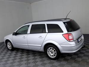 Grey Opel Astra 2009 in Tallinn, with an engine capacity of 1.70 L and mileage of 368 thousand km for 999 €, photo 5 on AUTOMOTO.COM.LV