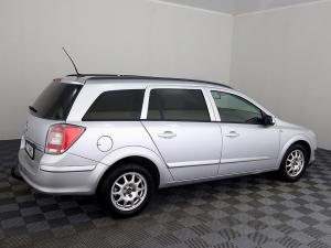 Grey Opel Astra 2009 in Tallinn, with an engine capacity of 1.70 L and mileage of 368 thousand km for 999 €, photo 11 on AUTOMOTO.COM.LV