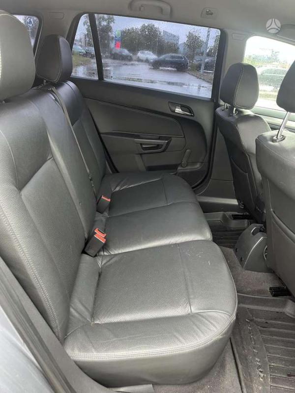 Pelēks Opel Astra 2009 Viļņa, ar dzinēja tilpumu 1.90 L un nobraukumu 350 tūkst. km par 1400 €, foto 10 vietnē AUTOMOTO.COM.LV