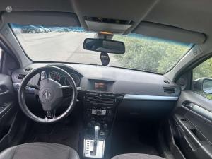 Pelēks Opel Astra 2009 Viļņa, ar dzinēja tilpumu 1.90 L un nobraukumu 300 tūkst. km par 1300 €, foto 7 vietnē AUTOMOTO.COM.LV
