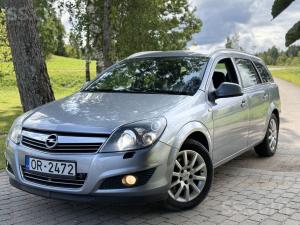 Серый Опель Астра 2009 в Цесис, объемом двигателя 1.60 л и пробегом 280 тыс. км за 2100 €, фото  на AUTOMOTO.COM.LV