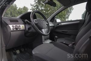Pelēks Opel Astra 2009 Rīga, ar dzinēja tilpumu 1.60 L un nobraukumu 238 tūkst. km par 2790 €, foto 11 vietnē AUTOMOTO.COM.LV