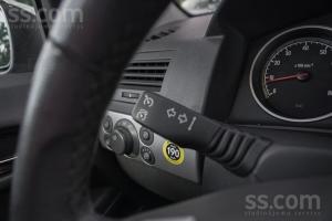 Pelēks Opel Astra 2009 Rīga, ar dzinēja tilpumu 1.60 L un nobraukumu 238 tūkst. km par 2790 €, foto 13 vietnē AUTOMOTO.COM.LV