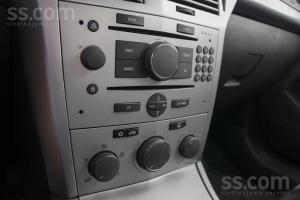 Pelēks Opel Astra 2009 Rīga, ar dzinēja tilpumu 1.60 L un nobraukumu 238 tūkst. km par 2790 €, foto 15 vietnē AUTOMOTO.COM.LV