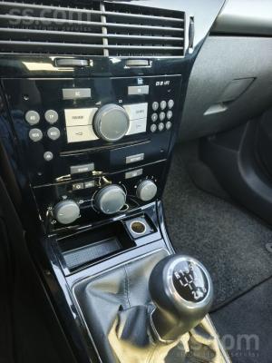 Grey Opel Astra 2010 in Kuldiga, with an engine capacity of 1.70 L and mileage of 263 thousand km for 3490 €, photo 22 on AUTOMOTO.COM.LV