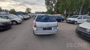 Grey Opel Astra 2010 in Riga, with an engine capacity of 1.90 L and mileage of 169 thousand km for 3000 €, photo 7 on AUTOMOTO.COM.LV