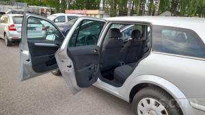 Grey Opel Astra 2010 in Riga, with an engine capacity of 1.90 L and mileage of 169 thousand km for 3000 €, photo 34 on AUTOMOTO.COM.LV