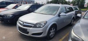 Pelēks Opel Astra 2010 Viļņa, ar dzinēja tilpumu 1.69 L un nobraukumu 250 tūkst. km par 2500 €, foto  vietnē AUTOMOTO.COM.LV