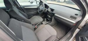 Pelēks Opel Astra 2010 Viļņa, ar dzinēja tilpumu 1.69 L un nobraukumu 250 tūkst. km par 2500 €, foto 6 vietnē AUTOMOTO.COM.LV