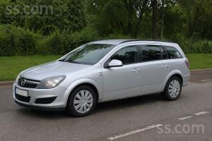 Grey Opel Astra 2010 in Cesis, with an engine capacity of 1.70 L and mileage of 320 thousand km for 499 €, photo  on AUTOMOTO.COM.LV