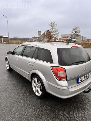 Grey Opel Astra 2010 in Rezekne, with an engine capacity of 1.70 L and mileage of 400 thousand km for 1550 €, photo 10 on AUTOMOTO.COM.LV