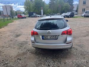 Grey Opel Astra 2011 in Daugavpils, with an engine capacity of 1.30 L and mileage of 316 thousand km for 2000 €, photo 7 on AUTOMOTO.COM.LV