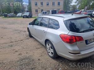 Grey Opel Astra 2011 in Daugavpils, with an engine capacity of 1.30 L and mileage of 316 thousand km for 2000 €, photo 8 on AUTOMOTO.COM.LV