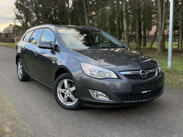 Pelēks Opel Astra 2011 Kretinga, ar dzinēja tilpumu 1.40 L un nobraukumu 198 tūkst. km par 4300 €, foto 1 vietnē AUTOMOTO.COM.LV
