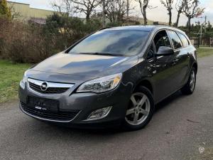 Pelēks Opel Astra 2011 Kretinga, ar dzinēja tilpumu 1.40 L un nobraukumu 198 tūkst. km par 4300 €, foto 2 vietnē AUTOMOTO.COM.LV