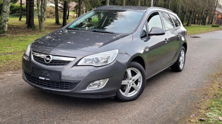 Pelēks Opel Astra 2011 Kretinga, ar dzinēja tilpumu 1.40 L un nobraukumu 197 tūkst. km par 4300 €, foto 1 vietnē AUTOMOTO.COM.LV