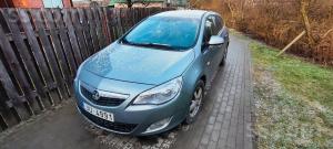 Pelēks Opel Astra 2011 Jelgava, ar dzinēja tilpumu 1.70 L un nobraukumu 341 tūkst. km par 1800 €, foto  vietnē AUTOMOTO.COM.LV