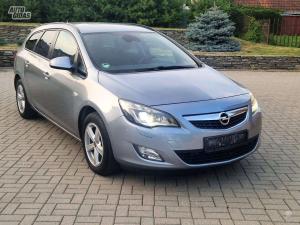 Pelēks Opel Astra 2011 Viļņa, ar dzinēja tilpumu 1.70 L un nobraukumu 276 tūkst. km par 3600 €, foto  vietnē AUTOMOTO.COM.LV