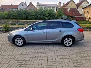Pelēks Opel Astra 2011 Viļņa, ar dzinēja tilpumu 1.70 L un nobraukumu 276 tūkst. km par 3600 €, foto 4 vietnē AUTOMOTO.COM.LV