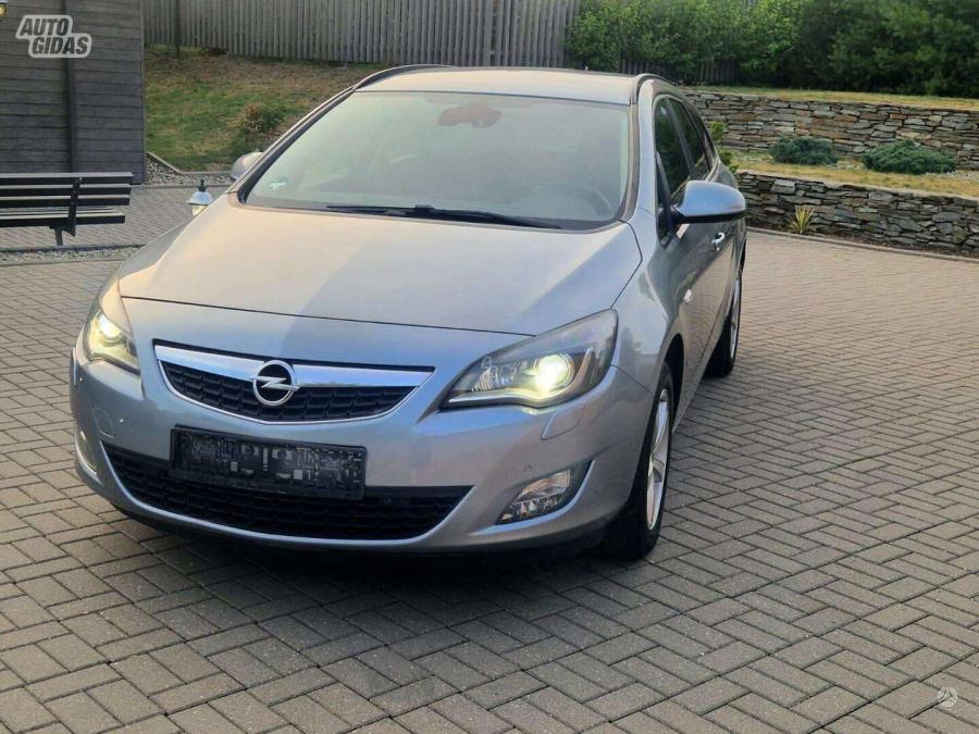 Pelēks Opel Astra 2011 Viļņa, ar dzinēja tilpumu 1.70 L un nobraukumu 276 tūkst. km par 3600 €, foto 11 vietnē AUTOMOTO.COM.LV