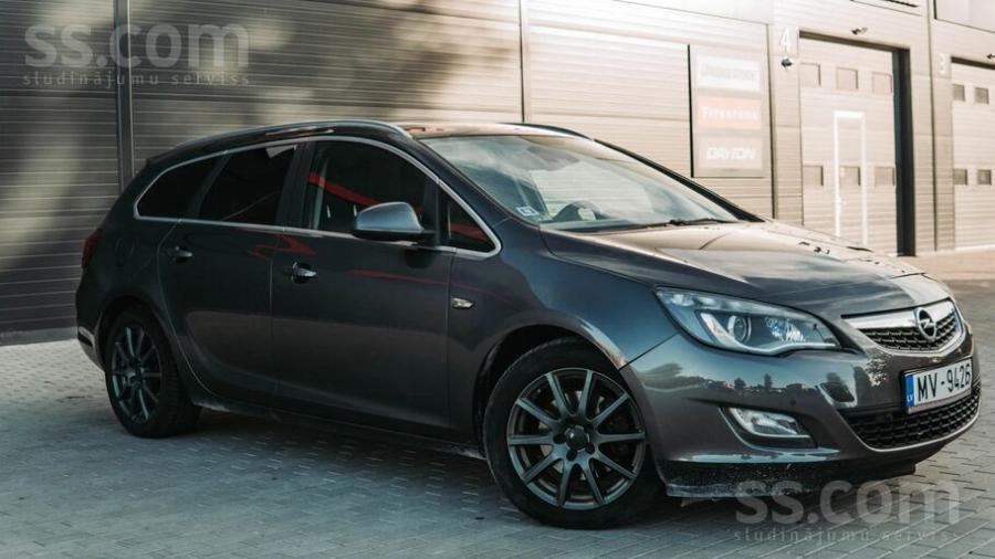 Pelēks Opel Astra 2011 Jelgava, ar dzinēja tilpumu 2.00 L un nobraukumu 350 tūkst. km par 4900 €, foto 1 vietnē AUTOMOTO.COM.LV