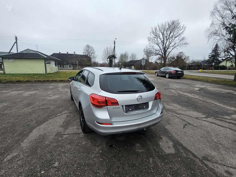 Pelēks Opel Astra 2011 Jurbarkas, ar dzinēja tilpumu 1.30 L un nobraukumu 190 tūkst. km par 2250 €, foto 5 vietnē AUTOMOTO.COM.LV