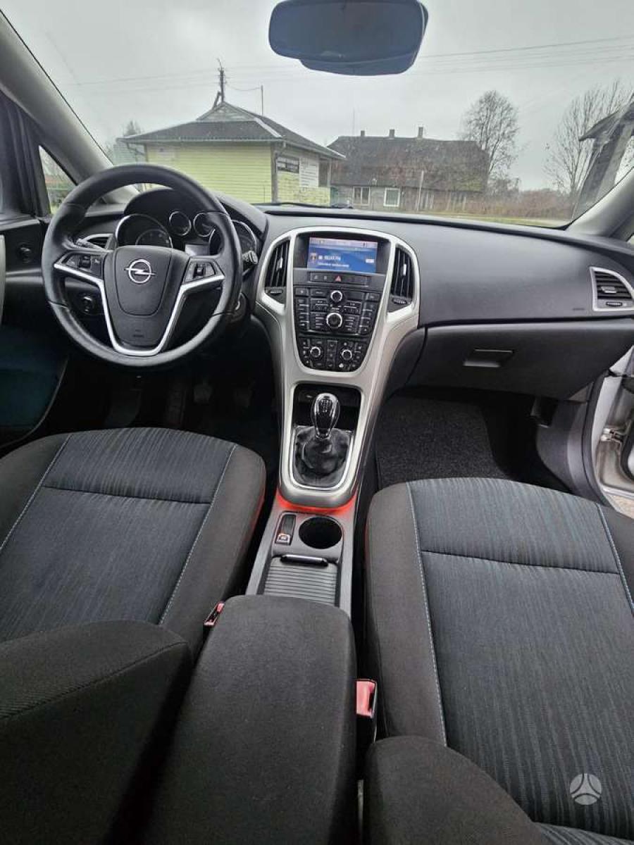 Pelēks Opel Astra 2011 Jurbarkas, ar dzinēja tilpumu 1.30 L un nobraukumu 190 tūkst. km par 2250 €, foto 10 vietnē AUTOMOTO.COM.LV