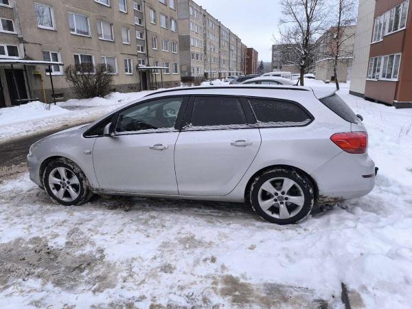 Pelēks Opel Astra 2011 Utena, ar dzinēja tilpumu 1.70 L un nobraukumu 315 tūkst. km par 2400 €, foto 1 vietnē AUTOMOTO.COM.LV