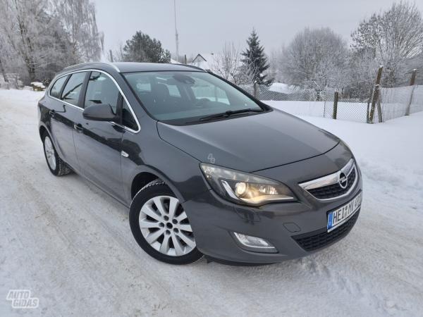 Pelēks Opel Astra 2011 Jurbarkas, ar dzinēja tilpumu 2.00 L un nobraukumu 276 tūkst. km par 3450 €, foto 2 vietnē AUTOMOTO.COM.LV