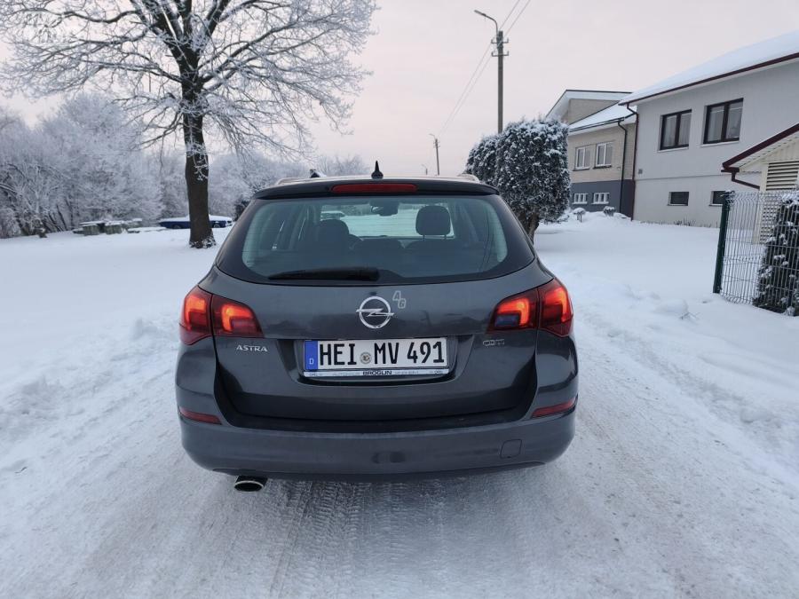 Pelēks Opel Astra 2011 Jurbarkas, ar dzinēja tilpumu 2.00 L un nobraukumu 276 tūkst. km par 3450 €, foto 8 vietnē AUTOMOTO.COM.LV