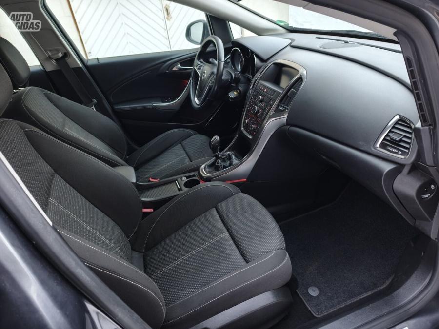 Pelēks Opel Astra 2011 Jurbarkas, ar dzinēja tilpumu 2.00 L un nobraukumu 276 tūkst. km par 3450 €, foto 11 vietnē AUTOMOTO.COM.LV