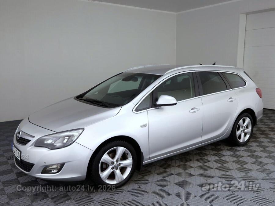 Grey Opel Astra 2011 in Tallinn, with an engine capacity of 1.40 L and mileage of 207 thousand km for 2299 €, photo 2 on AUTOMOTO.COM.LV