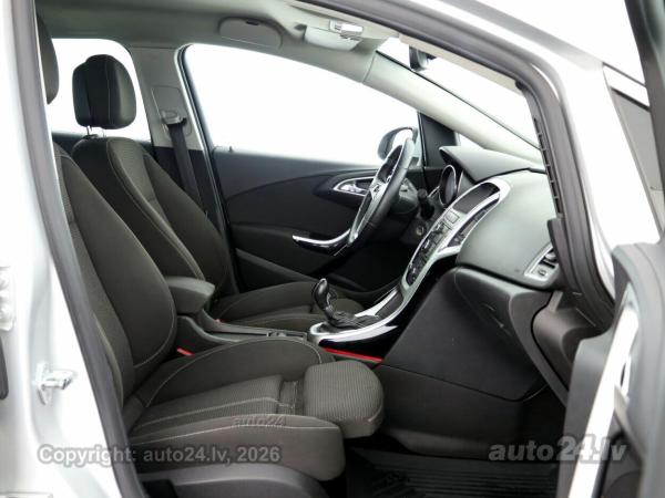 Pelēks Opel Astra 2011 Tallina, ar dzinēja tilpumu 1.40 L un nobraukumu 207 tūkst. km par 2299 €, foto 6 vietnē AUTOMOTO.COM.LV