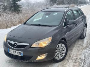 Grey Opel Astra 2011 in Tartu, with an engine capacity of 2.00 L and mileage of 217 thousand km for 3990 €, photo  on AUTOMOTO.COM.LV