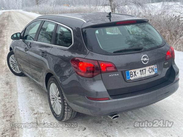 Pelēks Opel Astra 2011 Tartu, ar dzinēja tilpumu 2.00 L un nobraukumu 217 tūkst. km par 3990 €, foto 4 vietnē AUTOMOTO.COM.LV