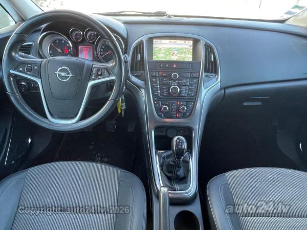 Pelēks Opel Astra 2011 Tartu, ar dzinēja tilpumu 2.00 L un nobraukumu 217 tūkst. km par 3990 €, foto 6 vietnē AUTOMOTO.COM.LV