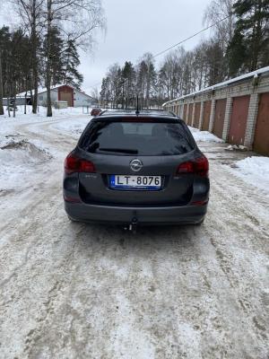 Pelēks Opel Astra 2011 Rīga, ar dzinēja tilpumu 1.70 L un nobraukumu 348 tūkst. km par 1990 €, foto 2 vietnē AUTOMOTO.COM.LV