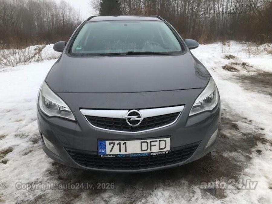 Grey Opel Astra 2011 in Tallinn, with an engine capacity of 1.70 L and mileage of 247 thousand km for 4000 €, photo 2 on AUTOMOTO.COM.LV