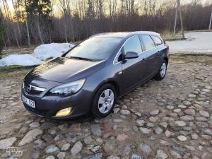 Pelēks Opel Astra 2011 Telšiai, ar dzinēja tilpumu 1.70 L un nobraukumu 345 tūkst. km par 2650 €, foto  vietnē AUTOMOTO.COM.LV