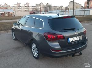 Pelēks Opel Astra 2011 Kauņa, ar dzinēja tilpumu 1.70 L un nobraukumu 251 tūkst. km par 3650 €, foto 4 vietnē AUTOMOTO.COM.LV