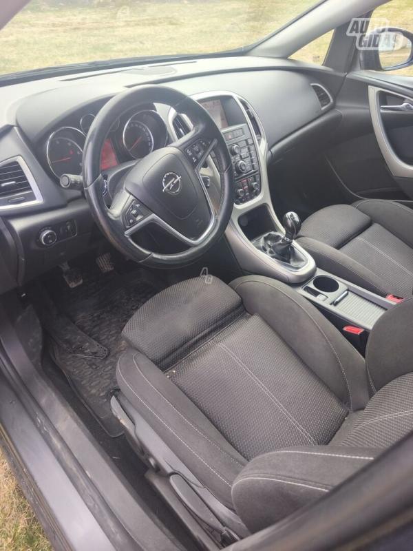 Pelēks Opel Astra 2011 Ignalina, ar dzinēja tilpumu 1.70 L un nobraukumu 255 tūkst. km par 1650 €, foto 6 vietnē AUTOMOTO.COM.LV