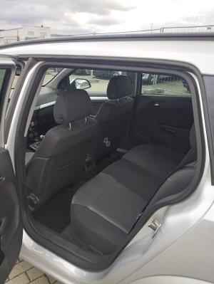 Pelēks Opel Astra 2011 Marijampole, ar dzinēja tilpumu 1.70 L un nobraukumu 250 tūkst. km par 2299 €, foto 12 vietnē AUTOMOTO.COM.LV